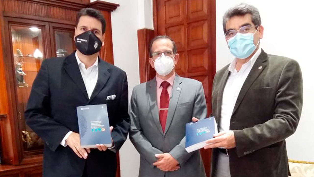 UPS and Local authorities of Cuenca work together in benefit of society