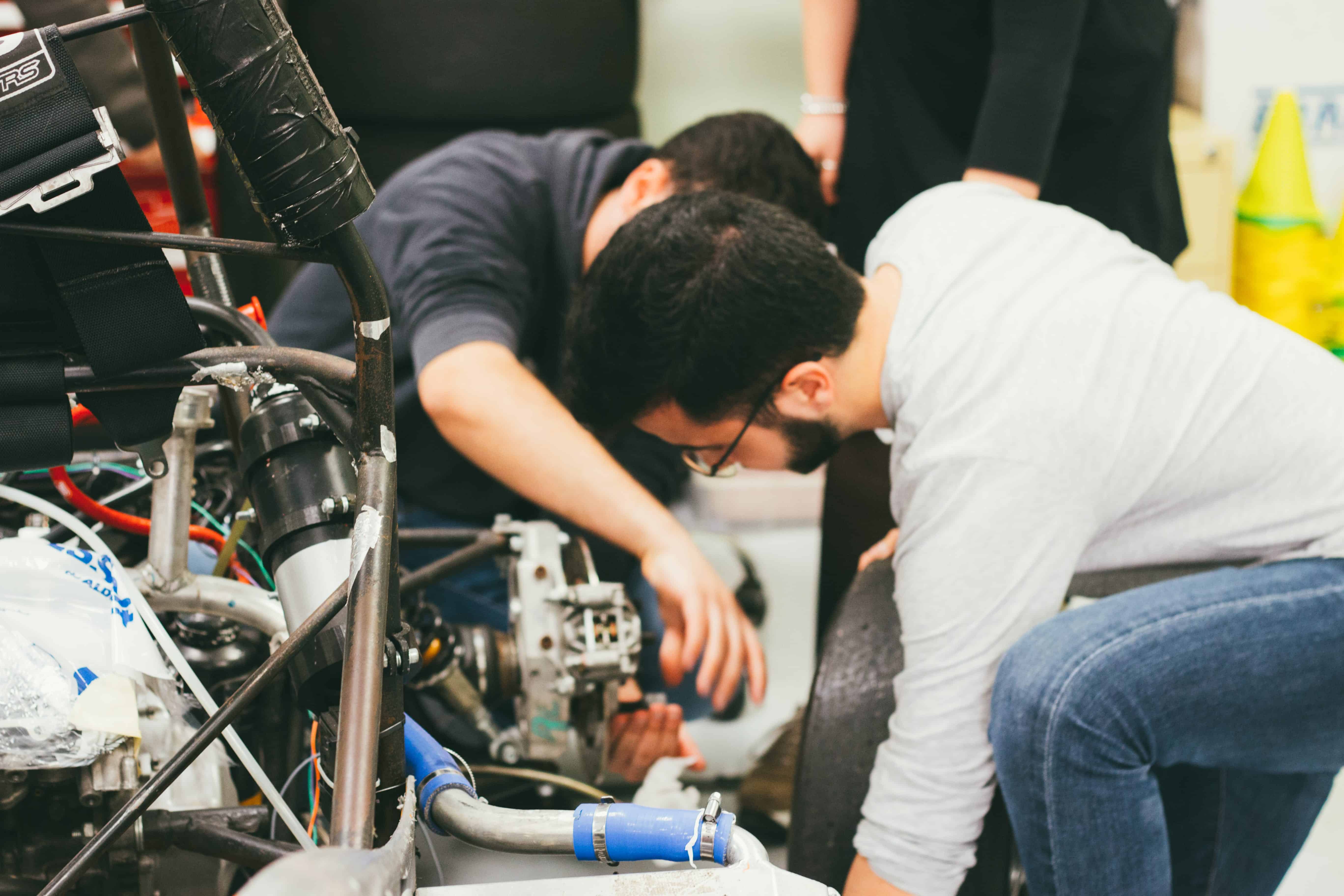 La EUSS y el sector automotriz colaboran en un estudio para decidir los ...