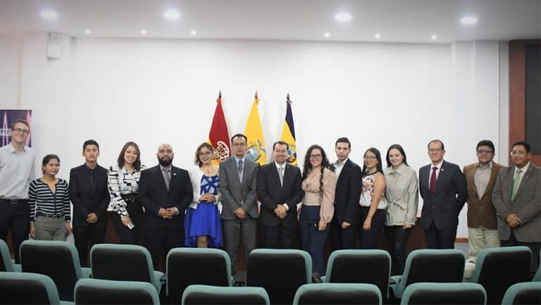 Estudiantes de la UPS Ecuador crean plataforma digital E - ORAs para ...